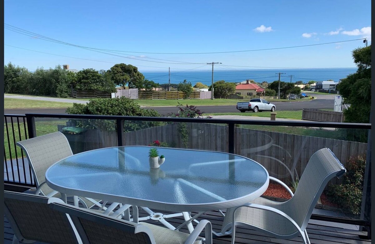 Panoramic sea views by the pier - Houses for Rent in Portarlington ...