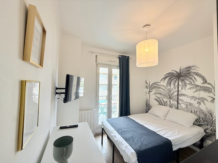 M098*marquer* Studio Cozy Avec Balcon Ensoleillé - Annemasse