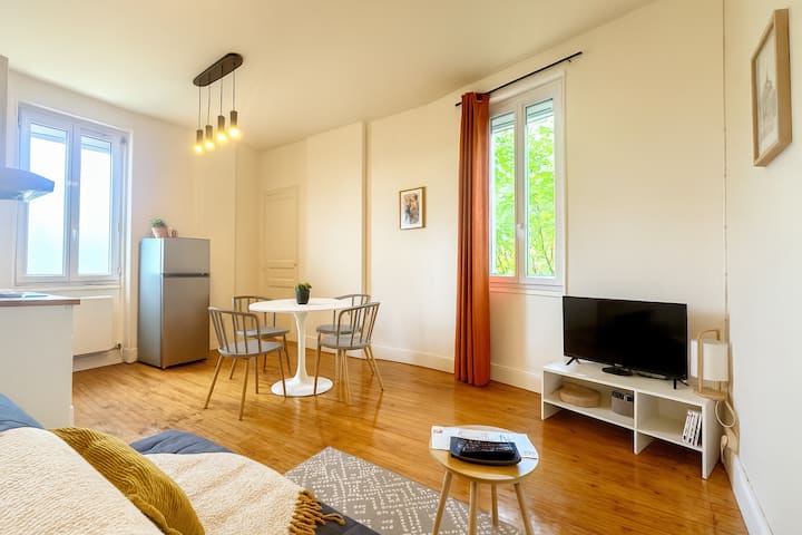 L’écrin Sévigné–appt Lumineux, Wi-fi&gare à 2 Min. - Valence, France