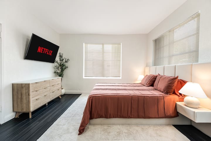 Little Havanna - 2br, 4 Beds - Miami, FL