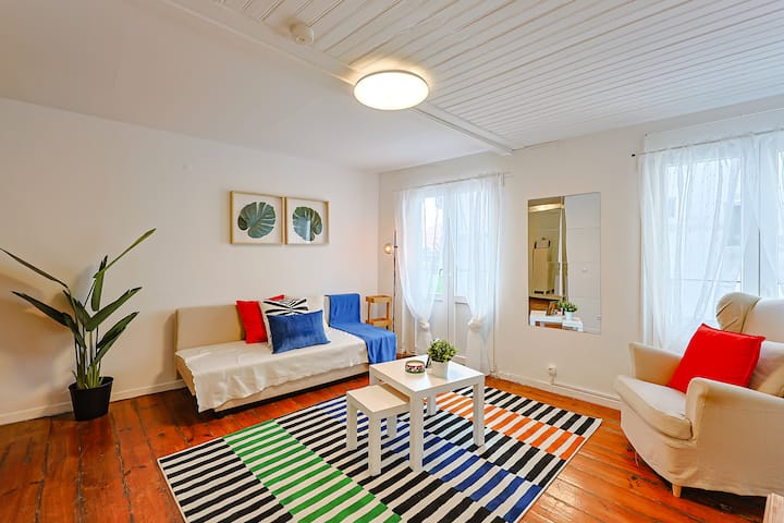 Bleisured | Cozy Apartment In The Heart Of Alfama - Lisbon
