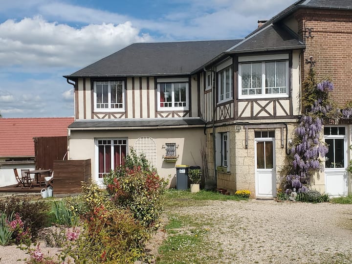 Chambres D'hôtes + Petit Déjeuner - Évreux