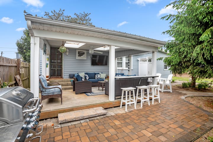 Driftwood Dreams Coastal Cottage - Rehoboth Beach, DE