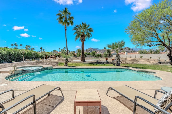 New 1+acre Oasis! Pickleball, Bocci, Pool&jacuzzi! - Palm Desert, CA
