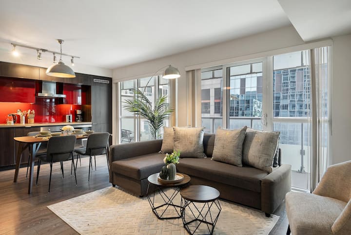Cn Tower Views & Luxe Living In Downtown Toronto - Toronto