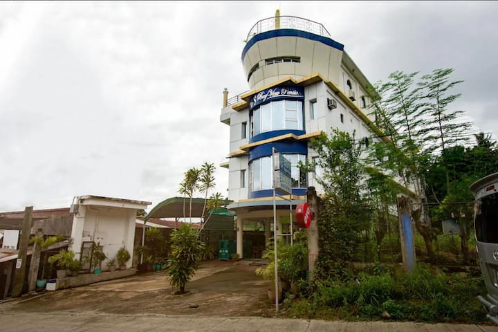 Spacious 2br Family Suite @ Dads Bayview Pension - Puerto Princesa