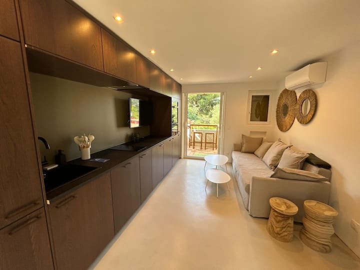 La Suite Pinède Sur La Plage Et Piscine - Le Lavandou