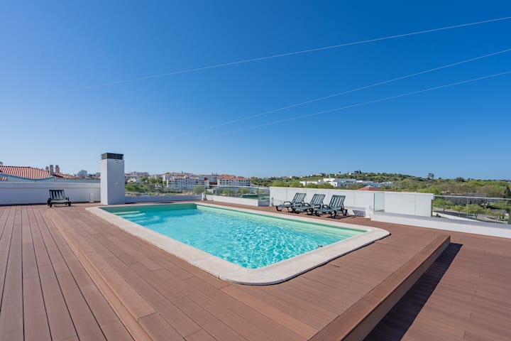 Comfort And Rooftop Pool - Lagos