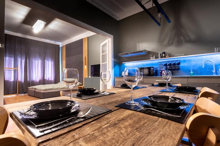 Second Floor Apartment - Budapest