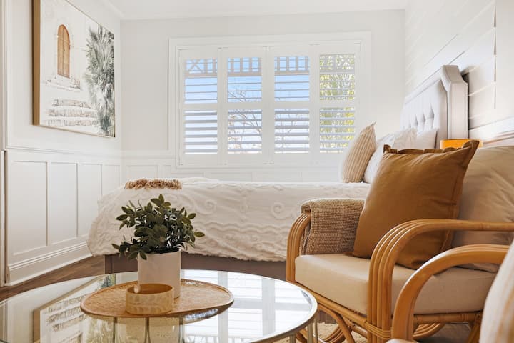 Palm Springs Inspired Studio Apartment In Tamworth - Tamworth