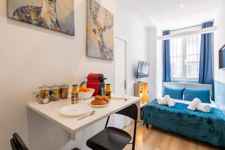 Escapade Parisienne Près De Montmartre - Paris