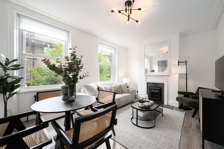 Outstanding 3 Bedroom Flat Nr Elephant & Castle Cs - Londen