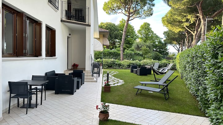 La Casa Bianca, Quadrilocale Con Parcheggio - Cesenatico