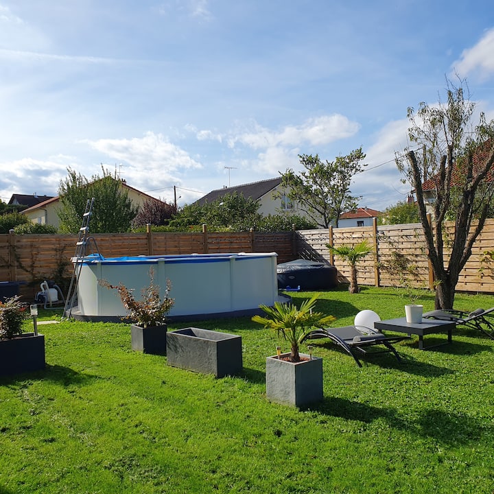 Studio Moderne Et Calme Avec Jardin - Issoire