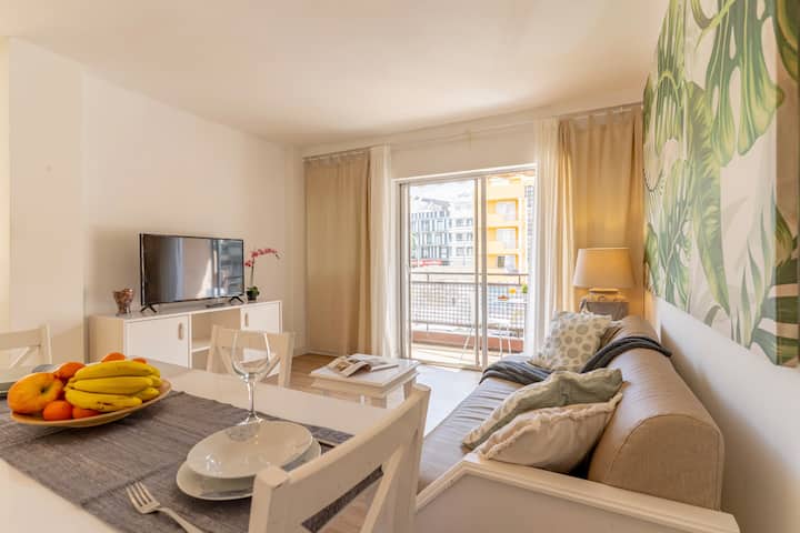 Piso En Centro De Los Cristianos Cerca De La Playa - Los Cristianos