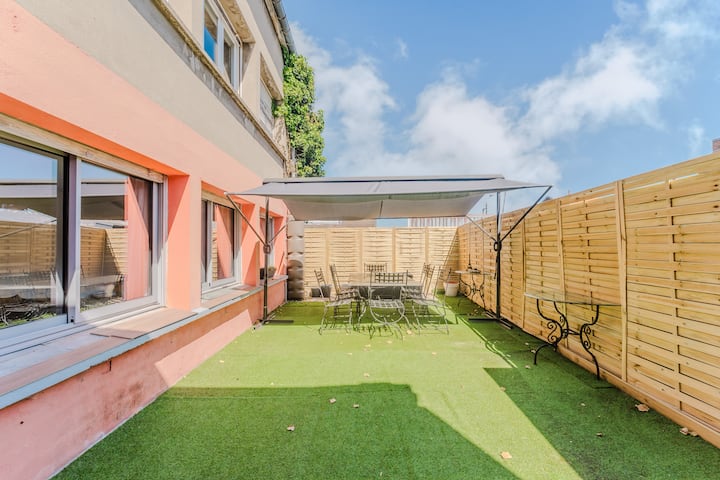 L'hospice, T3 + Terrasse + Gare à 10min - ibis Styles Lens Centre Gare