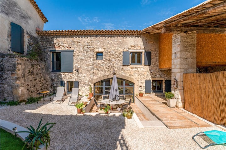 La Grangerie, Grange En Pierres Et Spa Au Calme - France