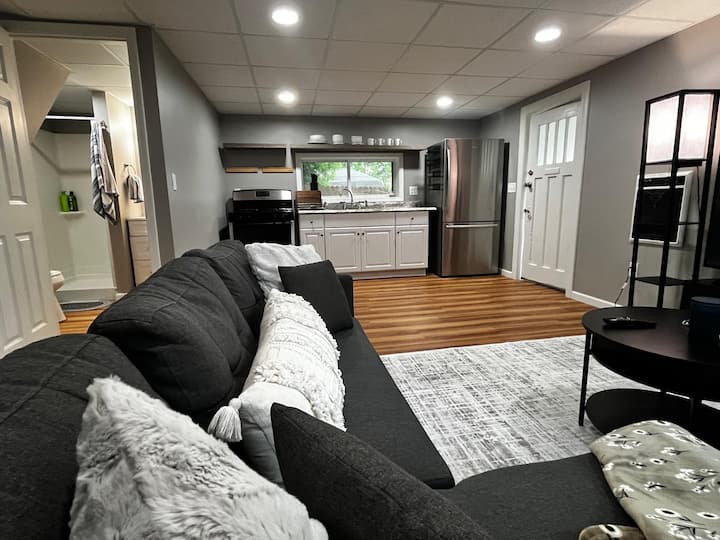 Private Syracuse Stay | Su, Parking, Wifi & Pets. - Syracuse, NY
