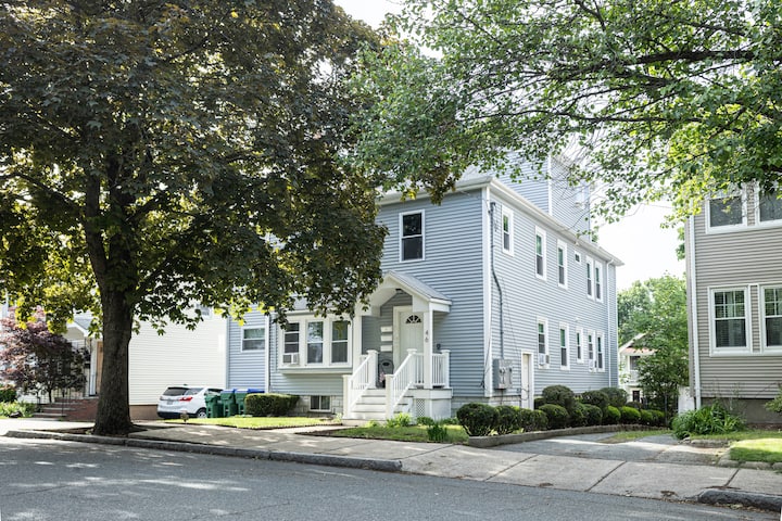 Cozy Medford Home Near Boston - バーリントン, MA