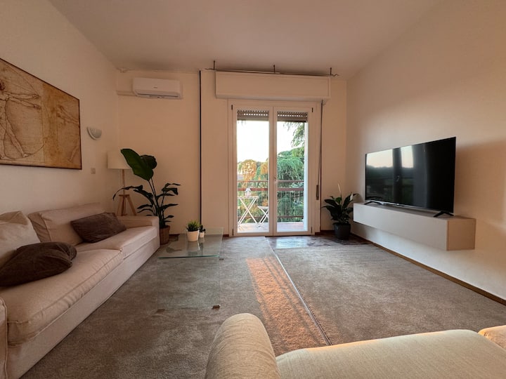 Cosy Penthouse Near The Hospital - Brescia