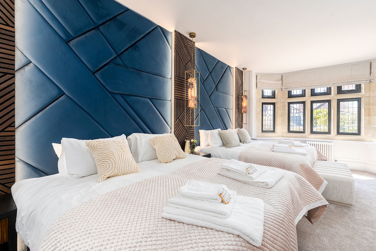 6*Luxury Rhos Sea Manor Pool, Sauna, Hot Tub, Cave - Houses for Rent in ...