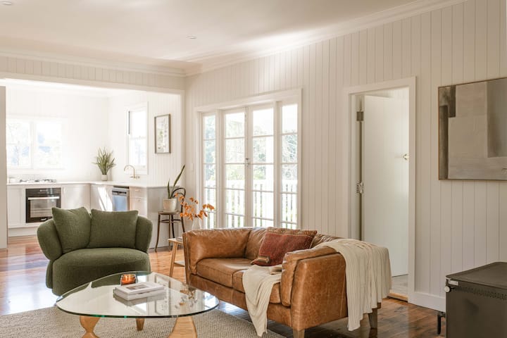 Modern Cottage - Walk To Cafés & Nature Trails - Tamborine Mountain