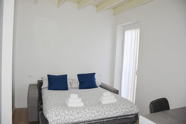 Modern Studio Apt.(centre, Lake View, Balcony) ⸰ 2 - Vico Morcote