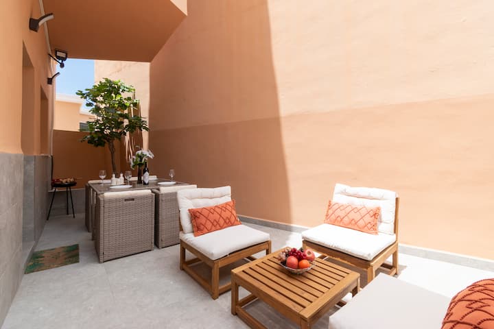 Tranquil 2 Bedroom Apartment. Central Location - Playa de las Américas