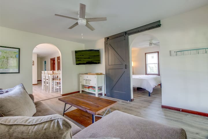 Creekside 2br Cottage: State Park, Hot Tub, 3 Acre - Springfield, OH