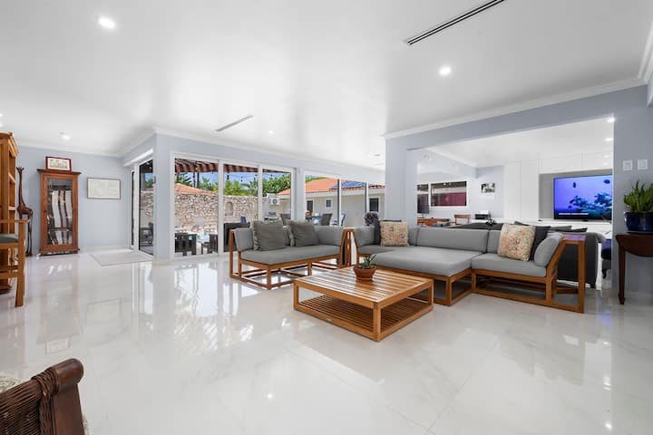 Beachfront 3br3ba W/private Pool @ Boca Catalina - Aruba