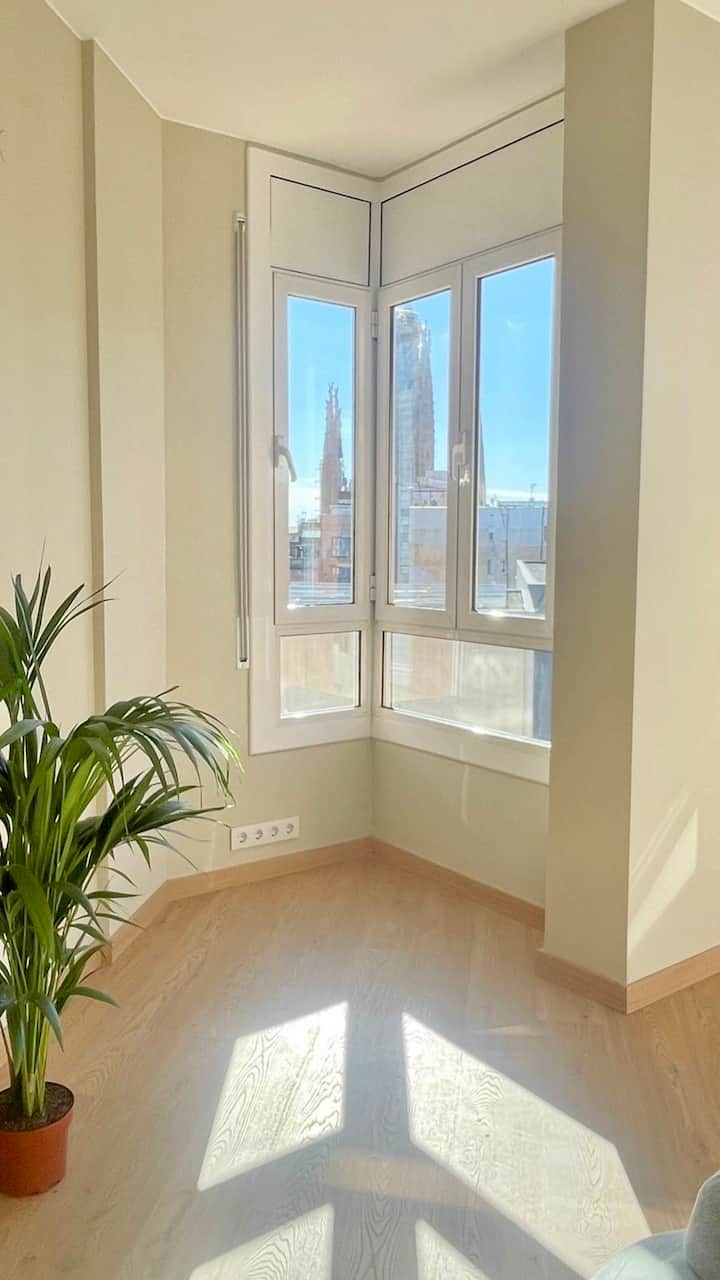 La Mejor Vista De La Sagrada Familia/barcelona - Barcelona