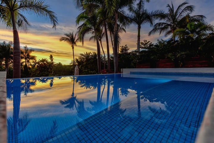 Seaside Condo W/ Pool & Beach Essentials - プンタ・ミタ