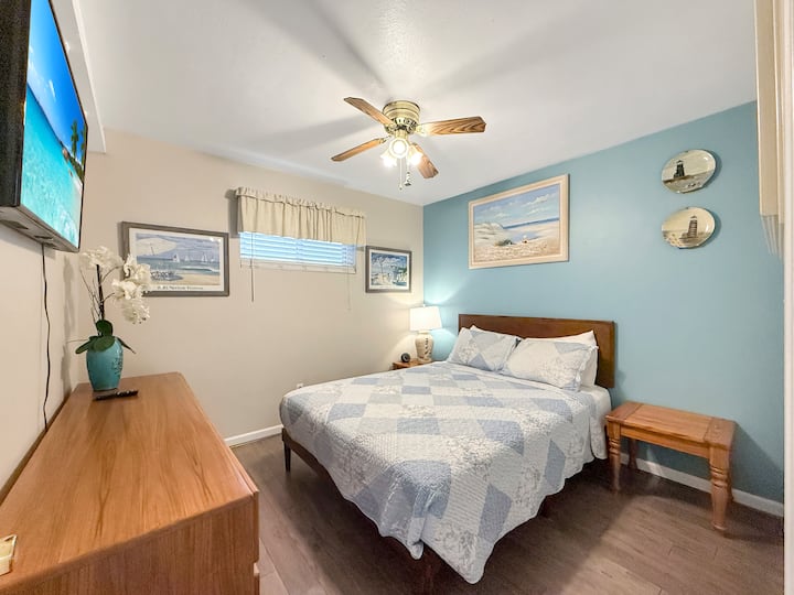 2bdrm Beach Escape - Sun, Music, And Fun - Virginia Beach, VA