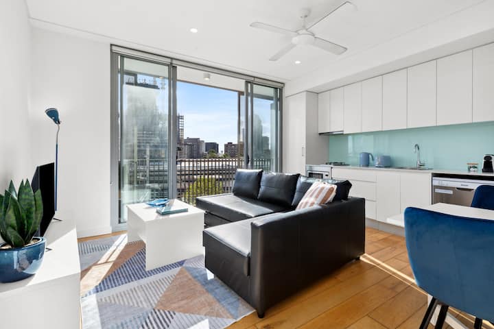 Central Art-deco 1bed With Balcony & Aircon - Sydney central station