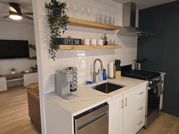 Modern Apt In Walker's Point - Milwaukee