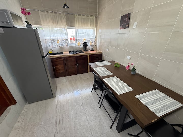 Depa-2 Cuartos- 4 Camas- 2 Baños Completos-a/c - Tapachula