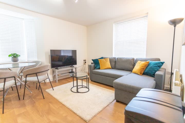 Ground-floor Stay Near Bedford & A421 To M1 - Bedford