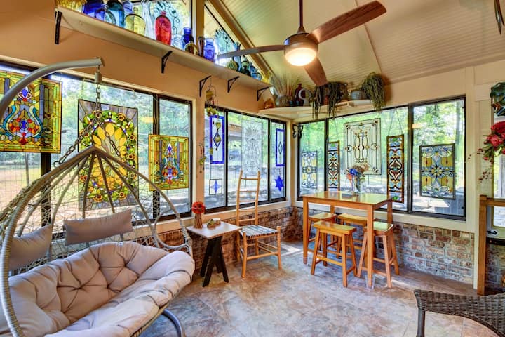 Eclectic 3br W/ Patio & Sunroom Near Sanford - Athens, GA