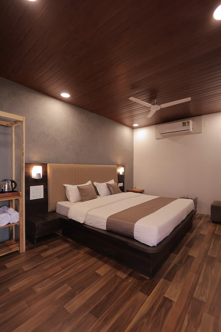 Sunset View Cottage(mountain Bliss Retreat) - Saputara