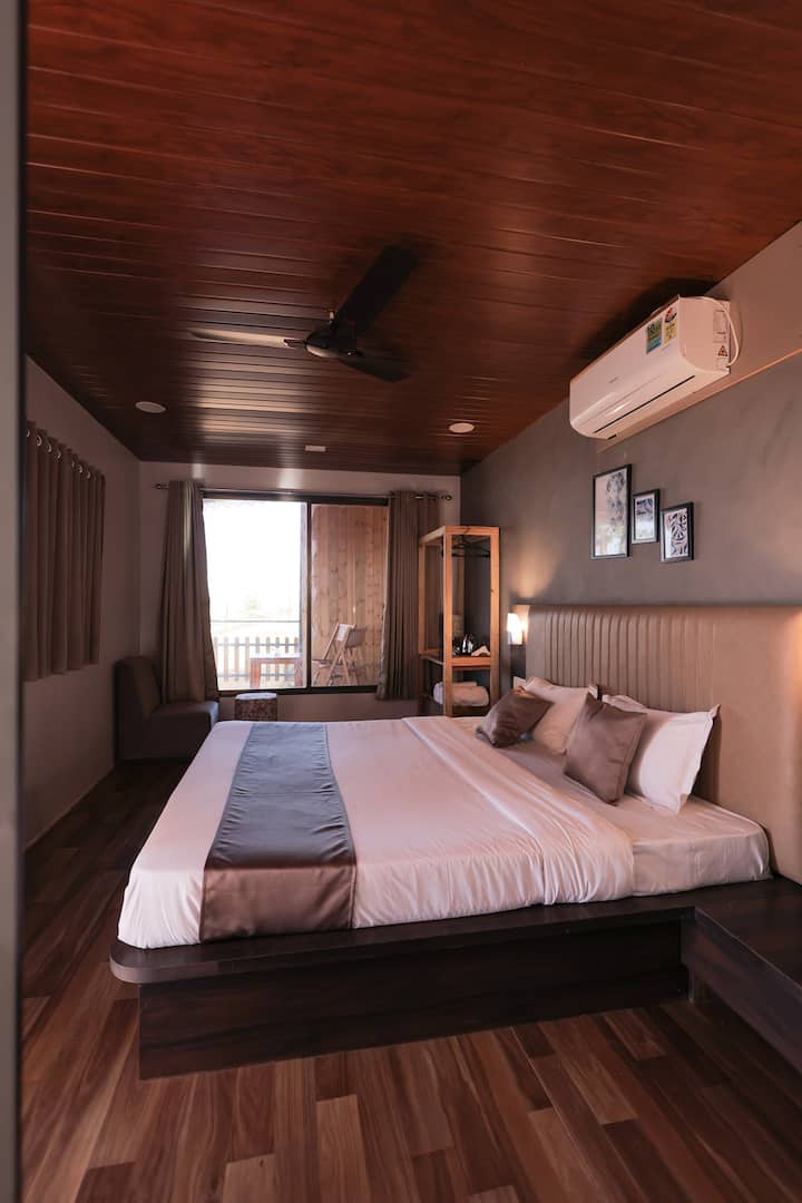 Cloud Kissed Cottage At Mountain Bliss Retreat - Saputara