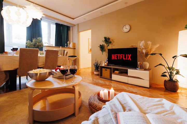 Bright Harmony W/balcony | Old Town | Renovated - Belgrad