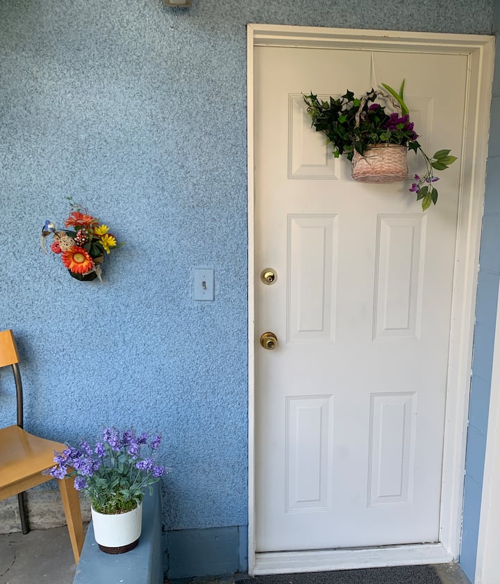 Iris Garden 2-bedroom Suite, Vancouver - Vancouver