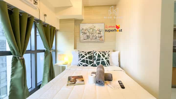 Bright Executive 1brsuite@ Mckinley Hill+wifi - Taguig