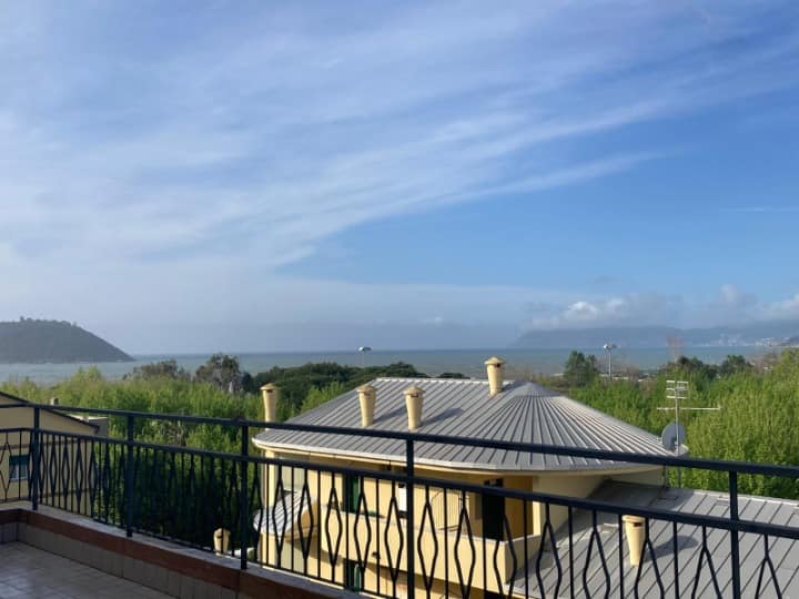 Penthouse With Sea View, Terrace And Parking - Albenga