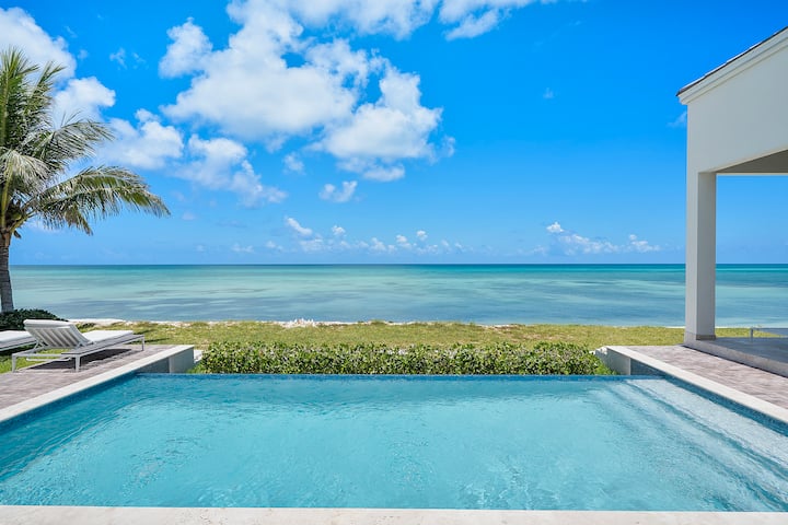 Bimini 5br Luxury Beachfront Villa •  Private Pool - The Bahamas