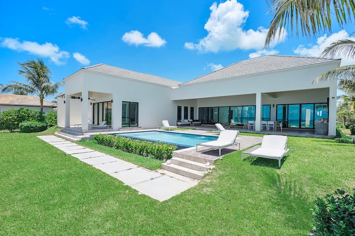 Bimini 5br Luxury Beachfront Villa •  Private Pool - The Bahamas