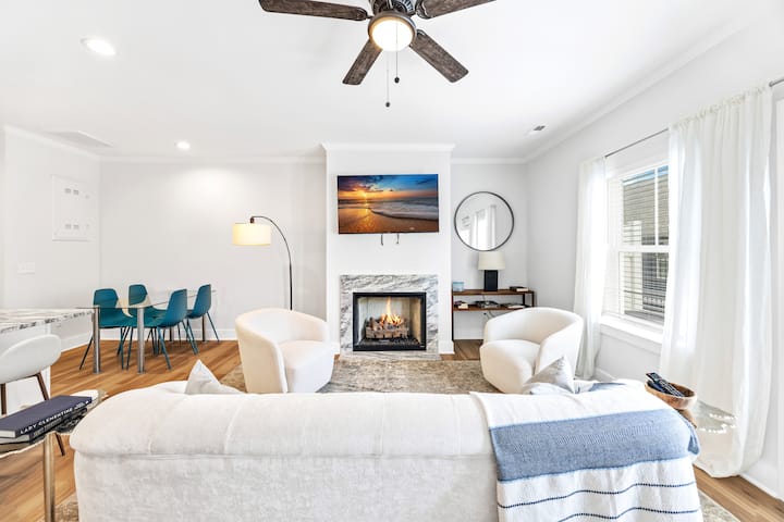 Modern 2024 Townhouse Near Downtown Spartanburg - Spartanburg, SC