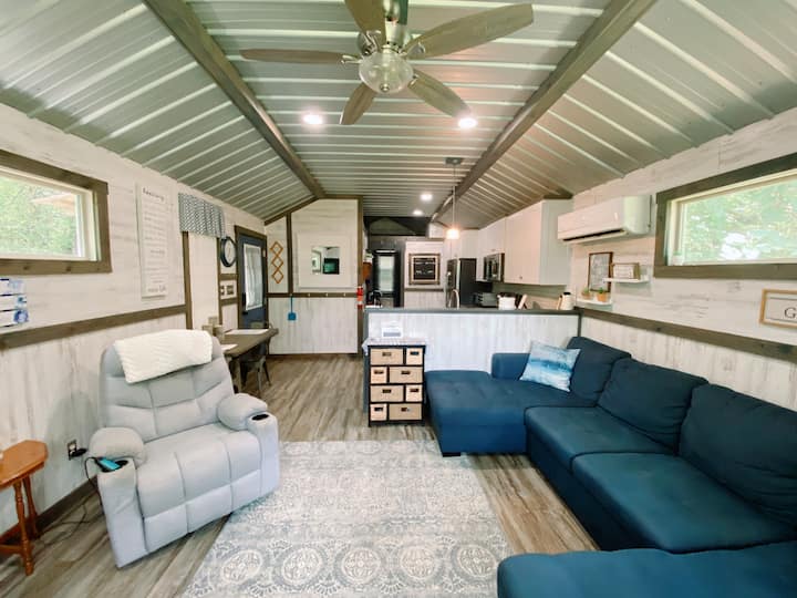 *Spacious Tiny Home*near Lake*jacuzzi*boat Parking - Guntersville Lake