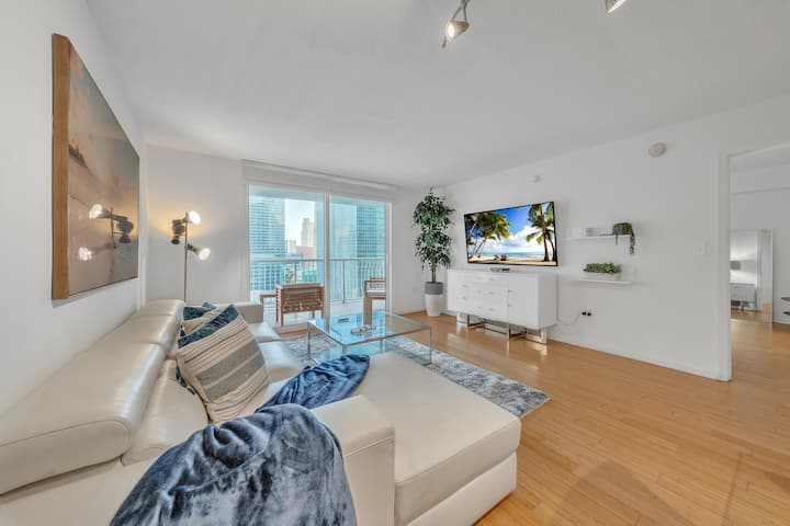 Stylish 1br Escape | Fast Wifi +Pool +Free Parking - Miami