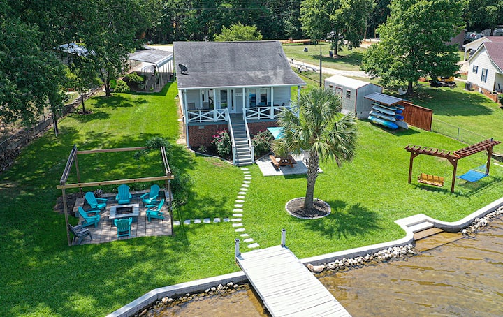 Lake Oasis+dock+firepit+2 Kings - Lake Greenwood, SC